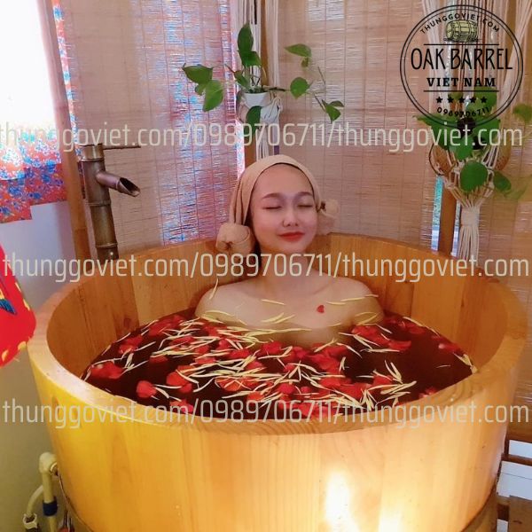 TẠI SAO BỒN TẮM GỖ TRÒN LẠI ĐƯỢC YÊU THÍCH TRONG CÁC SPA CAO CẤP?